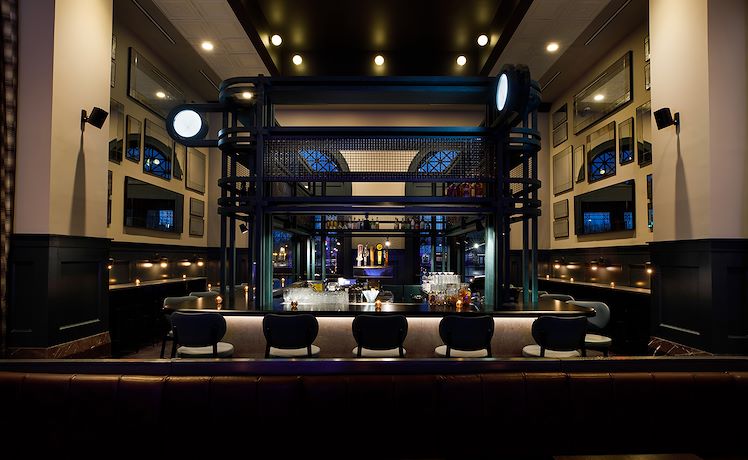 Bars in Grapevine TX | Third Rail & Main Bars Near DFW Airport